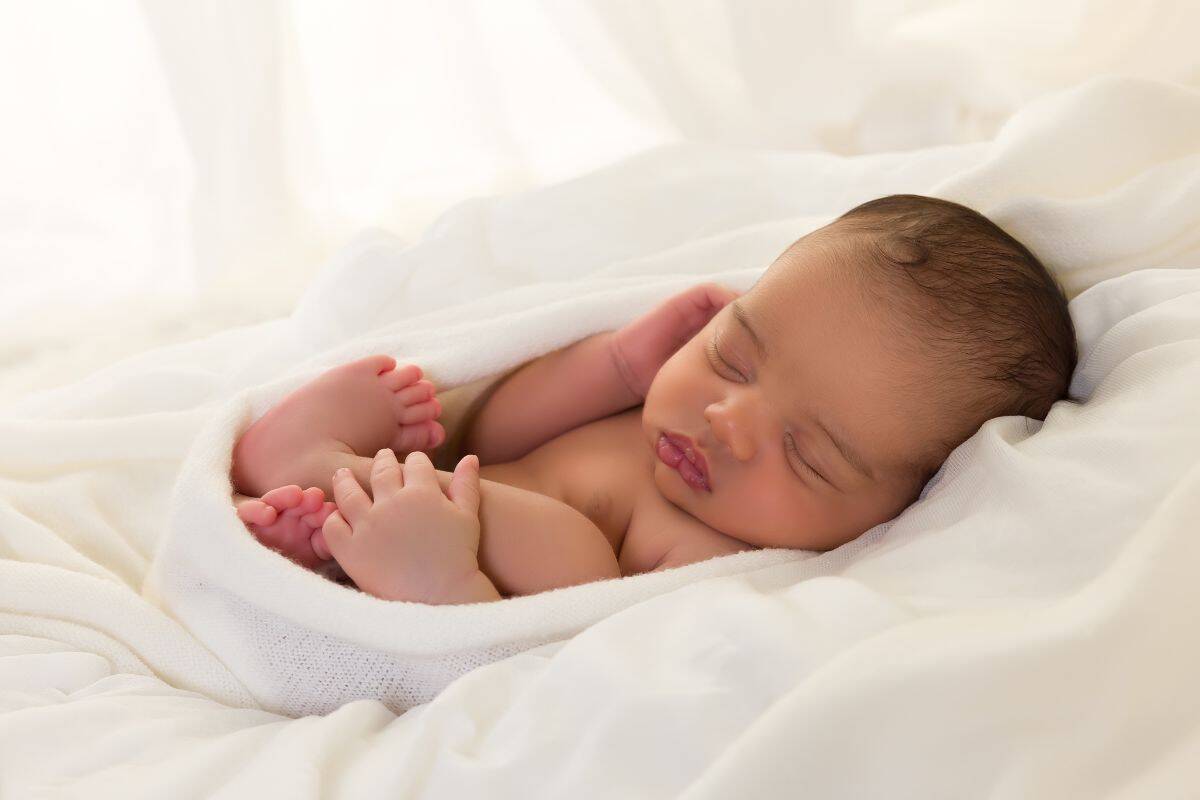 150+ Middle Names for Emily That Are Pretty, Classic & Unique